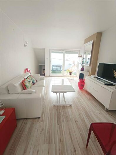 Appartement à louer - Montbéliard, Faubourg, Mont-Chevis, Chiffogne, Citadelle - 2 pièces - 1 chambre