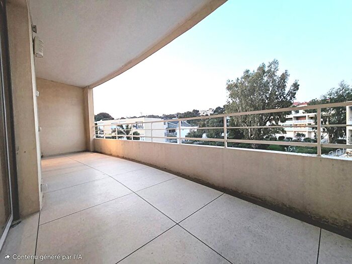 Appartement à vendre - Bormes-les-Mimosas, La Favière, Le Gau, Cap-Bénet, Cabasson, Plages - 2 pièces - 1 chambre