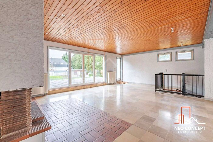 Appartement à louer - Herrlisheim - 5 pièces - 3 chambres