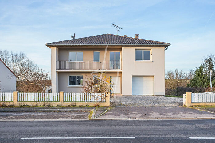 Maison à vendre - Charly-Oradour - 7 pièces - 4 chambres