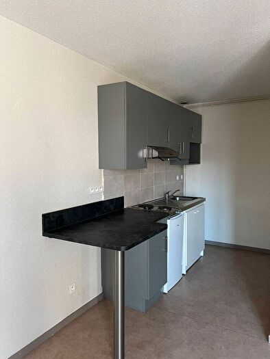 Appartement à louer - Le Centre-Centre Ville, Roanne - 1 pièce