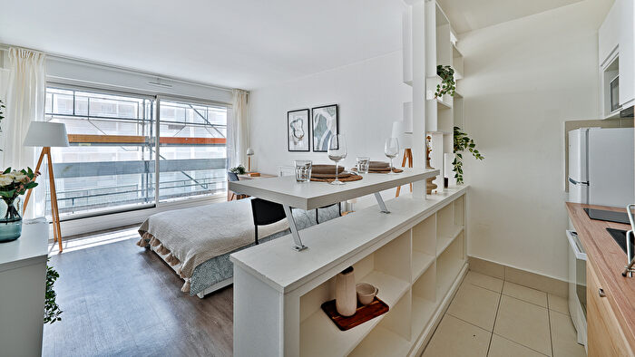 Appartement 1 pièce à Paris 15ème, Georges Brassens, à louer