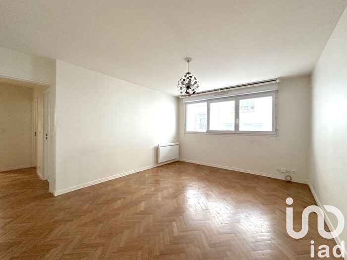 Maisons à vendre et appartements à louer - 1