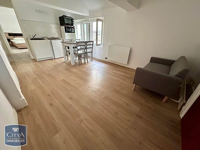 Appartement à louer - Caen, Centre ancien - 2 pièces - 1 chambre