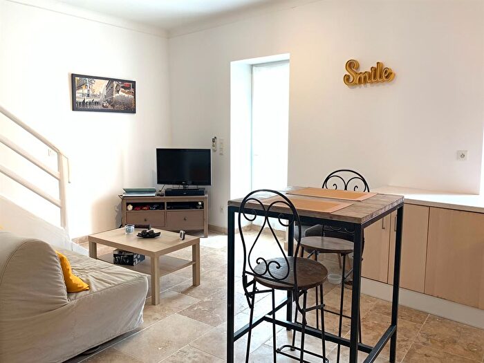 Appartement à vendre - Eyragues - 2 pièces - 1 chambre