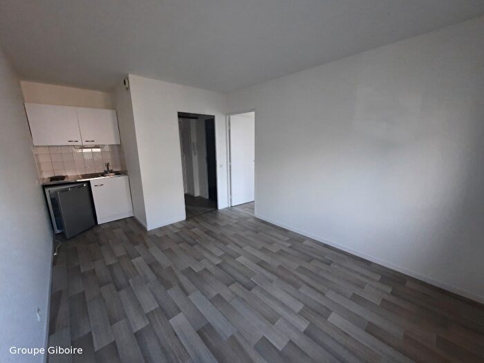 Appartement 2 pièces à louer à Quartiers Centre, Saint-Hélier, Gare