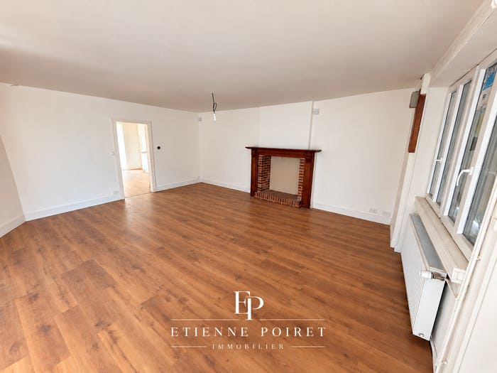 Maison 7 pièces à vendre à Magnac-Bourg