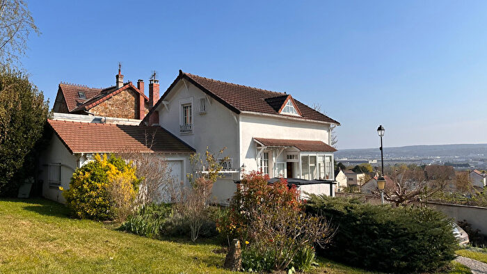 Maison à vendre - Juziers - 6 pièces - 5 chambres