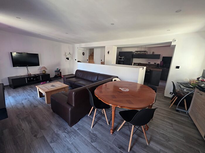Maison 4 pièces à vendre à Meysse