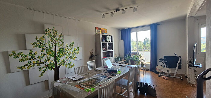 Appartement 5 pièces à vendre - Saint-Jean-Bonnefonds