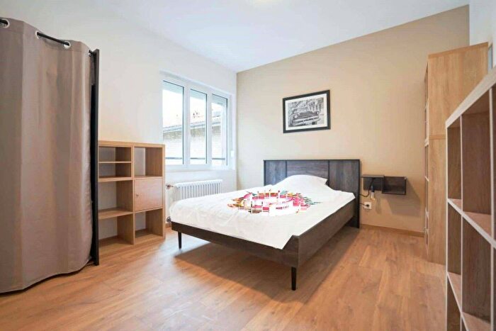 Appartement à louer - Centre Ville, Reims - 1 pièce