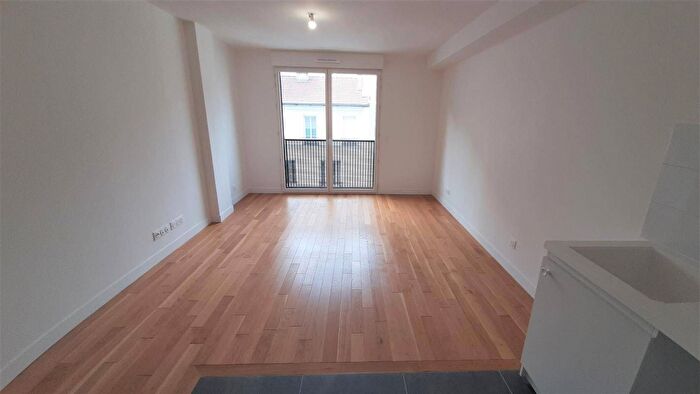 Appartement 2 pièces à Espaces Jeunes, Issy-les-Moulineaux, à louer
