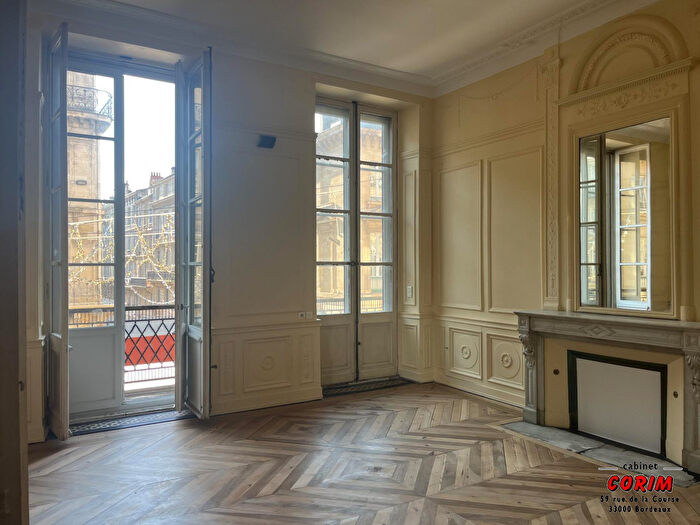 Appartement à louer - Bordeaux, Quinconces, Grands Hommes, Tourny - 5 pièces - 3 chambres