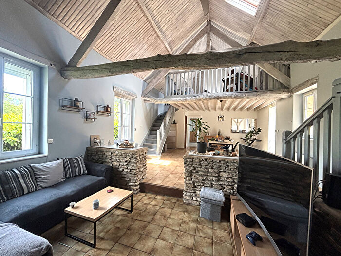 Maison 7 pièces à Foulangues, à vendre