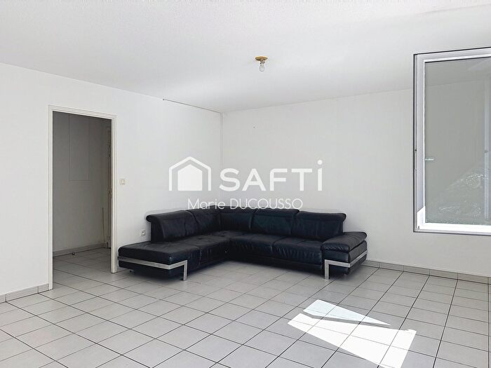 Castillon-la-Bataille : Appartement 3 pièces à vendre