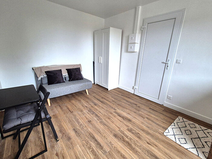 Appartement à louer - Chanteloup-les-Vignes - 1 pièce