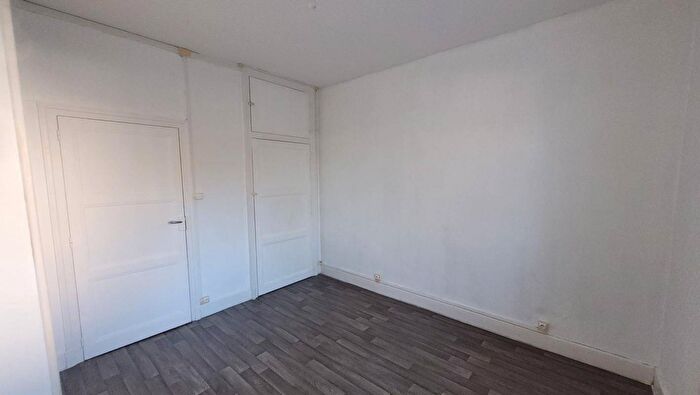 Appartement à louer - Cité Bretonnie-Chatelet-Favieres-Conches, Montluçon - 4 pièces - 3 chambres