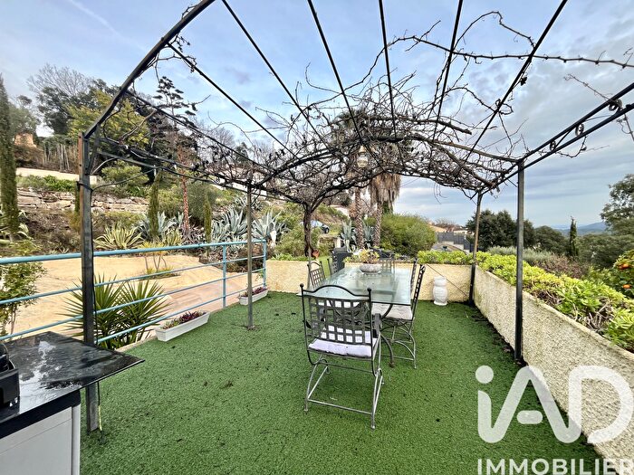 Appartement à louer - Les Adrets-de-lEstérel - 3 pièces - 2 chambres