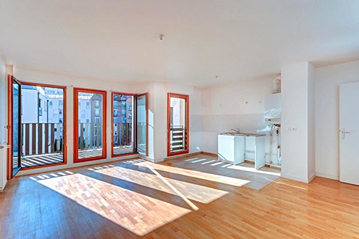 Appartement à vendre - Issy-les-Moulineaux, Les Iles, La Ferme - 4 pièces - 3 chambres