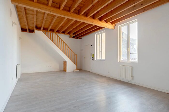 Appartement 3 pièces à louer à Bordeaux, Sainte-Croix