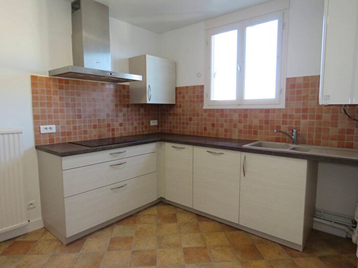 Appartement à louer - Montargis - 4 pièces - 2 chambres