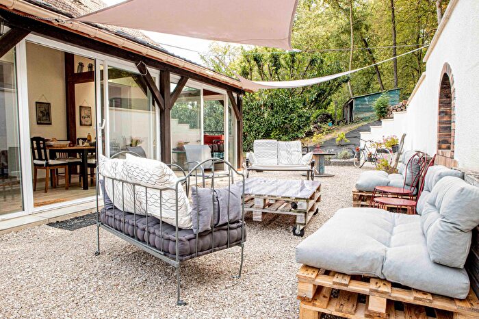 Maison à vendre - Saint-Pierre-lès-Nemours - 8 pièces - 5 chambres