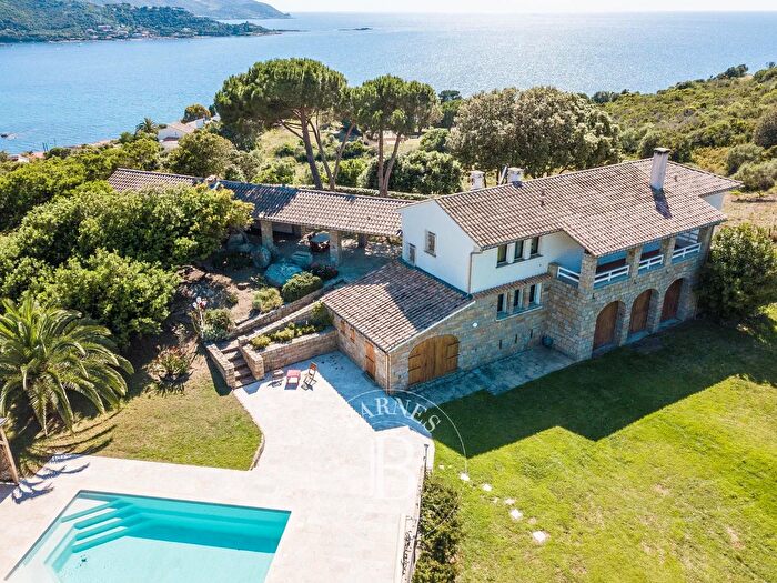 Maison à vendre - Ajaccio - 7 pièces - 5 chambres