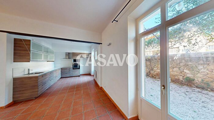 Maison à vendre - Rognes - 6 pièces - 5 chambres