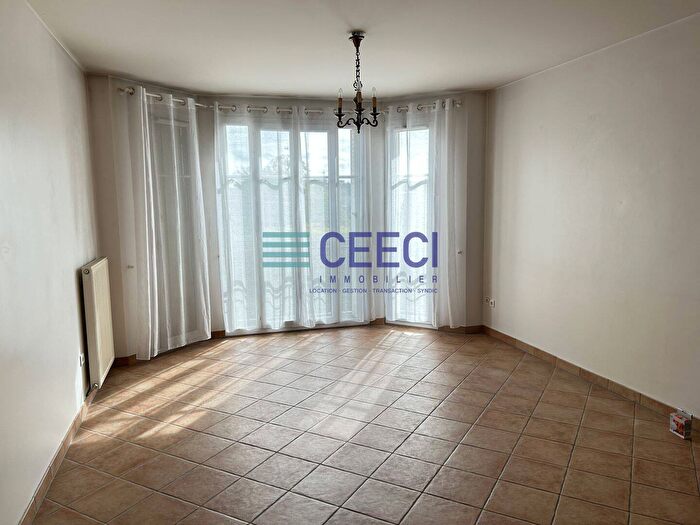 Centre, Soissons - Appartement 2 pièces à louer