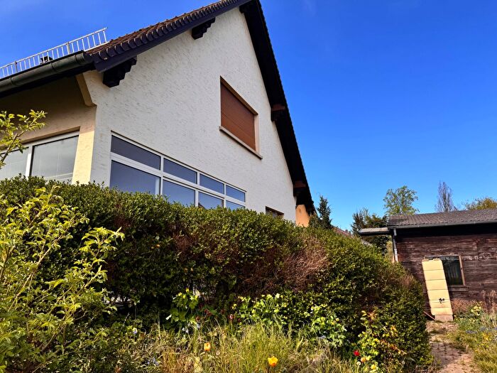 Maison à vendre - Lingolsheim, Centre-ville - 9 pièces - 7 chambres