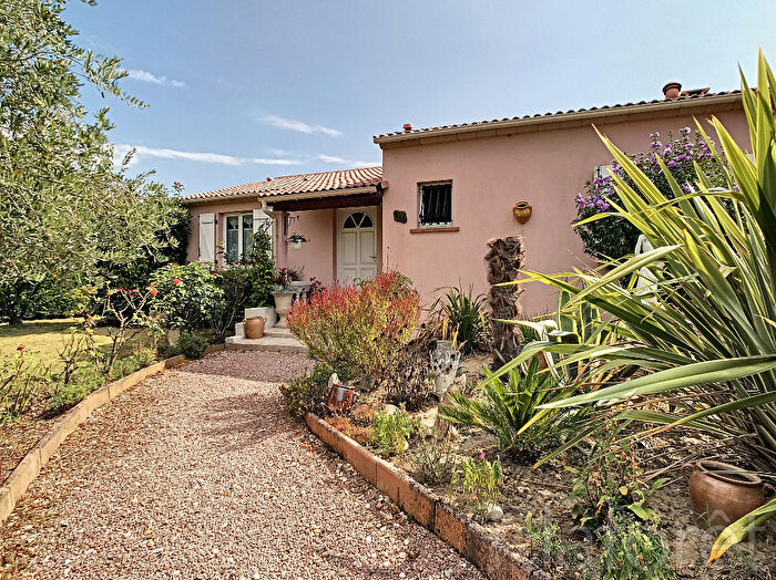 Maison 4 pièces à vendre à Finhan