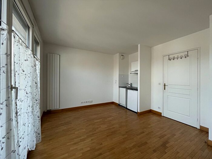 Courbevoie, Hôtel de ville - Appartement 1 pièce à vendre