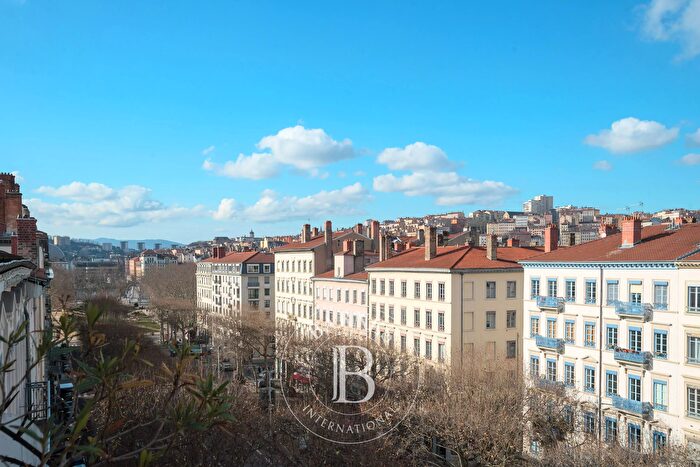 Appartement à vendre - Lyon e , Tête dOr, Vitton - 3 pièces - 2 chambres