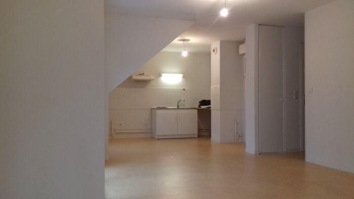 Appartement 3 pièces à louer à La Chapelle-Saint-Aubin