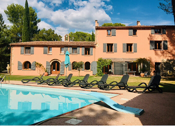 Maison à vendre - Villecroze - 18 pièces - 10 chambres