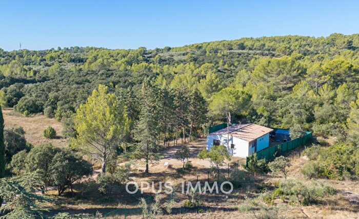 Maison 3 pièces à Milhaud, à vendre