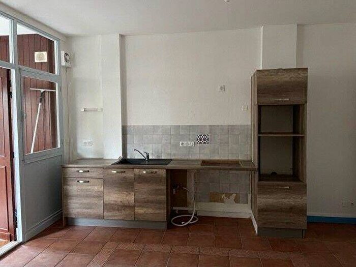 Appartement à louer - Bourges - 5 pièces - 3 chambres