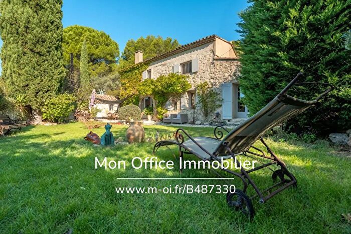 Maisons à vendre et appartements à louer - 1