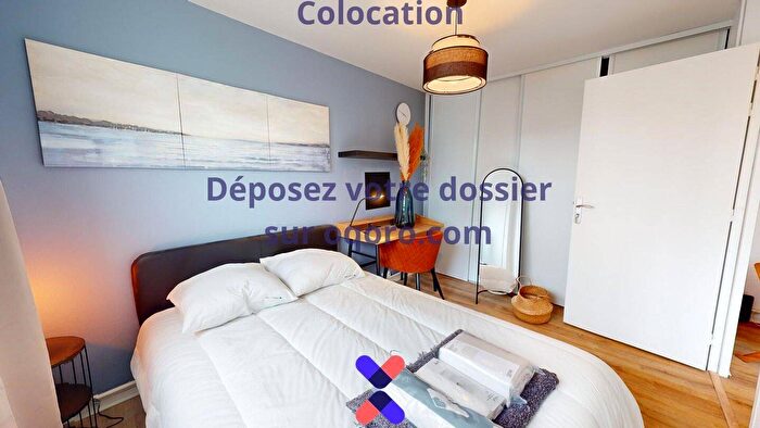 Appartement à louer - Saint Irénée, Lyon ème arrondissement - 5 pièces - 4 chambres