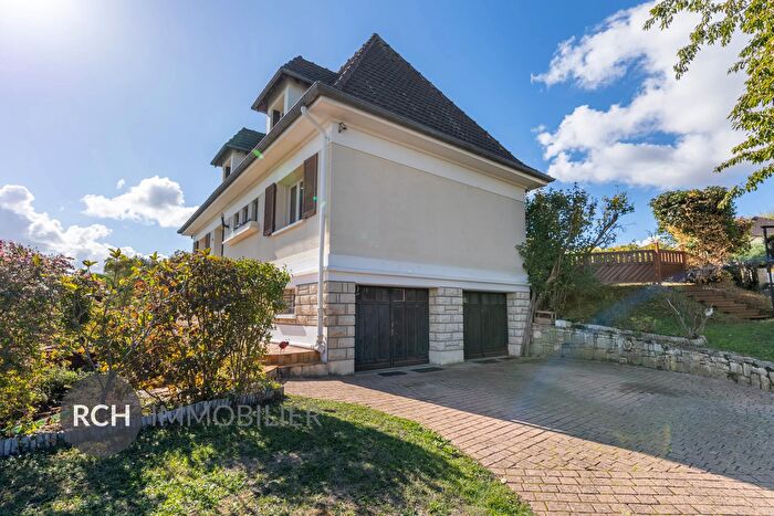 Maison 9 pièces à vendre à Villiers-Saint-Frédéric