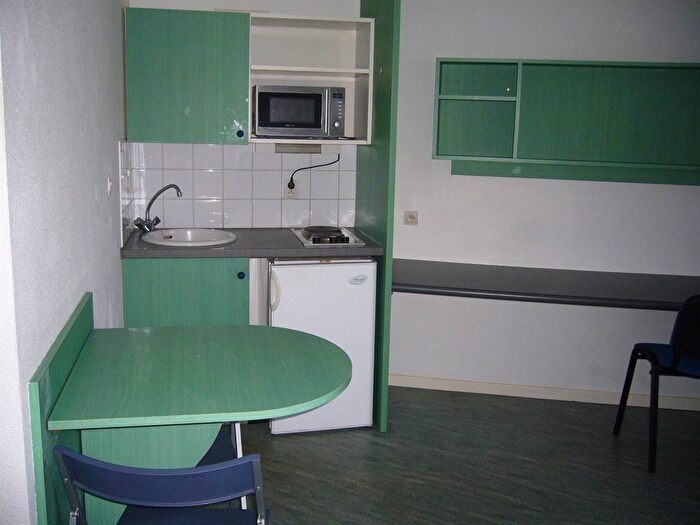 Appartement à louer - Montet-Octroi, Vand uvre-lès-Nancy - 1 pièce