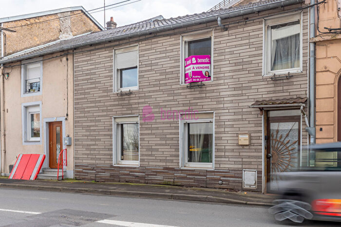 Maison à vendre - Hayange, Centre-ville - 6 pièces - 4 chambres