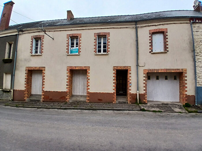Maison à vendre - Juigné-des-Moutiers - 6 pièces - 5 chambres