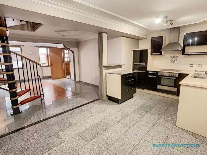 Appartement à louer - Nord, Reichshoffen - 4 pièces - 3 chambres