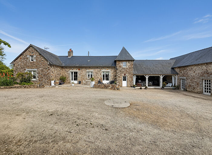Le Genest-Saint-Isle : Maison 7 pièces à vendre