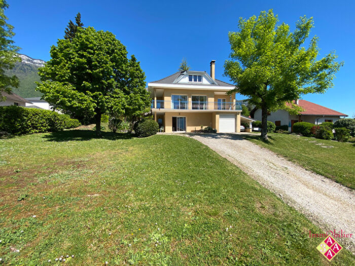 Saint-Nazaire-les-Eymes : Maison 8 pièces à vendre