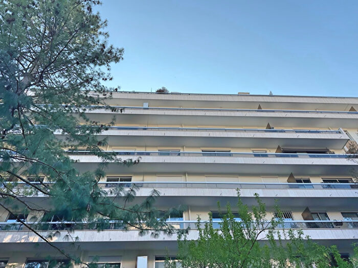 Appartement à vendre - Paris e , République, Saint-Ambroise - 5 pièces - 3 chambres