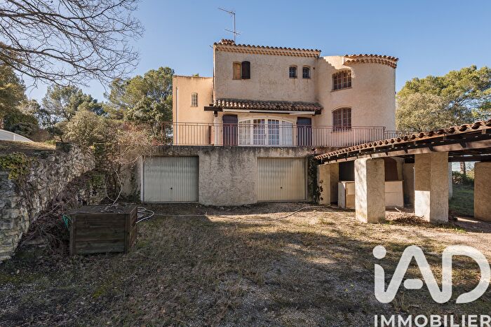 Maison à vendre - Éguilles - 8 pièces - 6 chambres