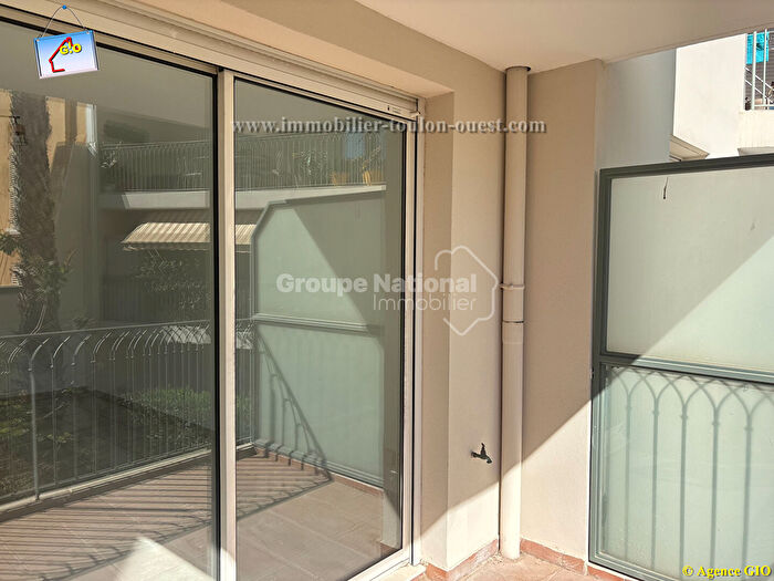 Appartement à vendre - Hyères, Centre-ville - 2 pièces - 1 chambre