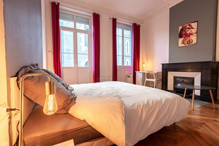 Appartement 1 pièce à Saint-Étienne, Centre-ville, Peuple, Chavanelle, à louer